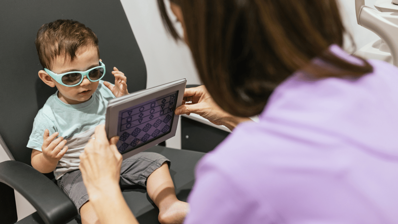 27 Important Questions to Ask your Eye Doctor in 2025