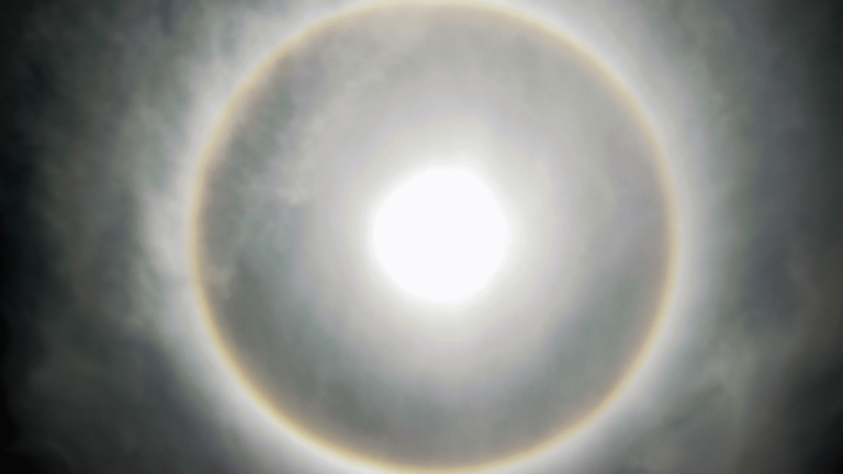 EDOF IOL: Benefits, Cost & Side Effects Explained 2025