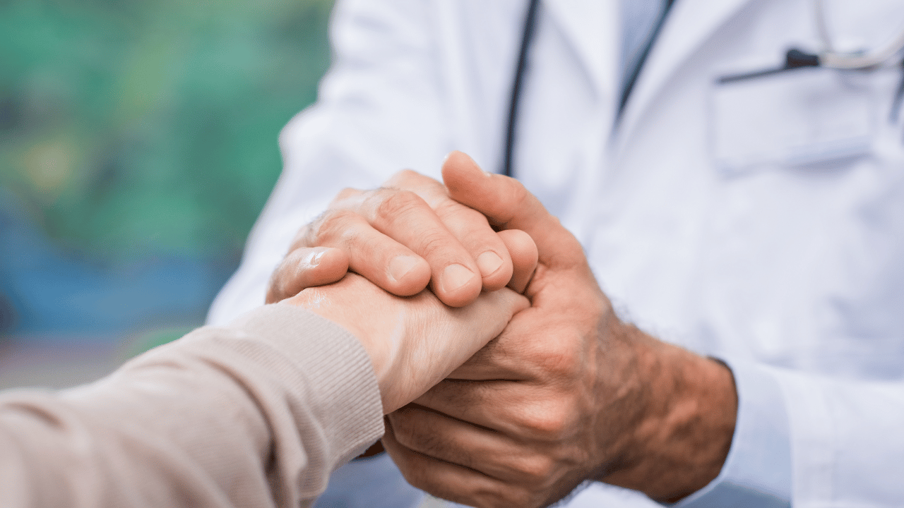 Trifocal IOL: Cost, Benefits & Side Effects 2025